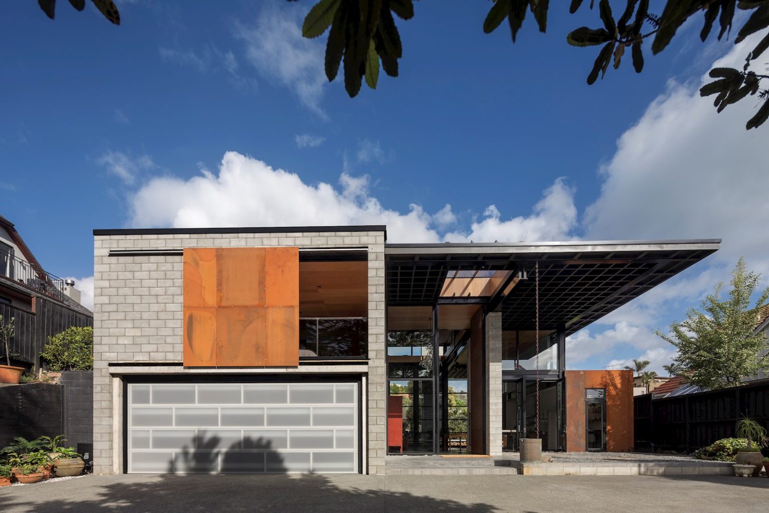 35 Low-cost "Concrete Block House" Ideas With Functional Living Space ...