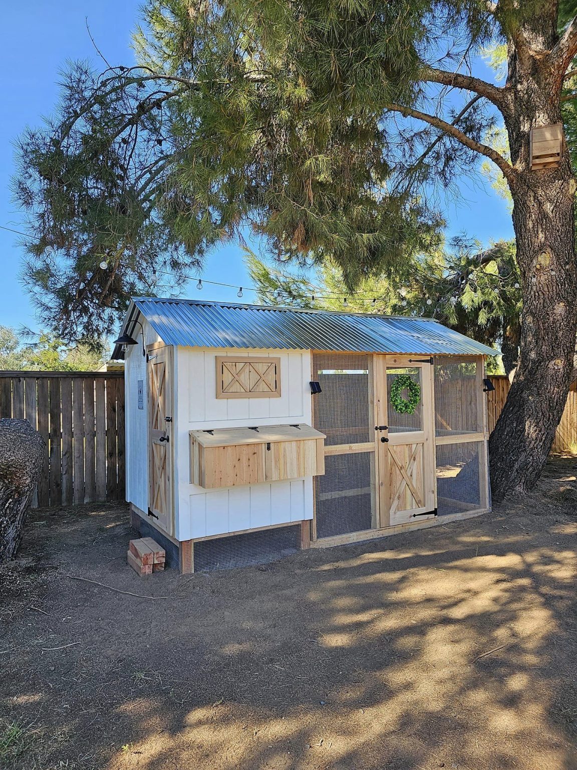 22 Creative Chicken Coop Ideas That You Can Build in a Weekend